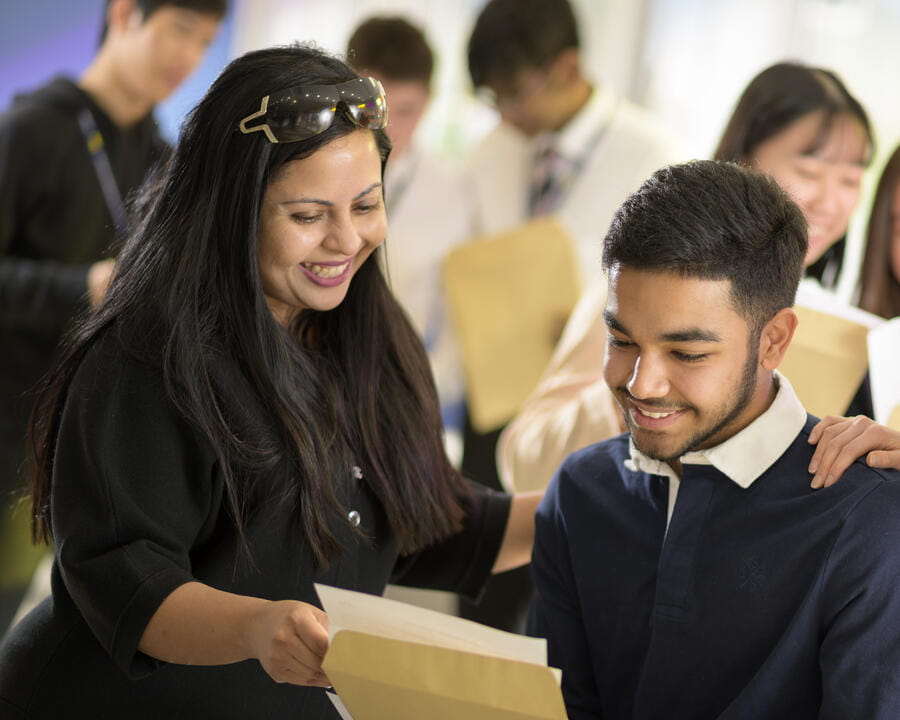 Oxford International College (OIC)